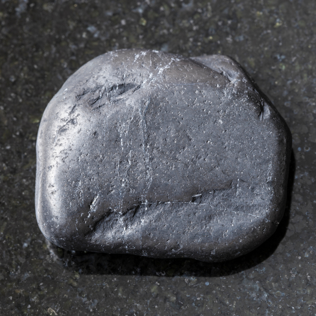 Shungite Stone: Healing Properties, Benefits & Uses – Fierce Lynx Designs